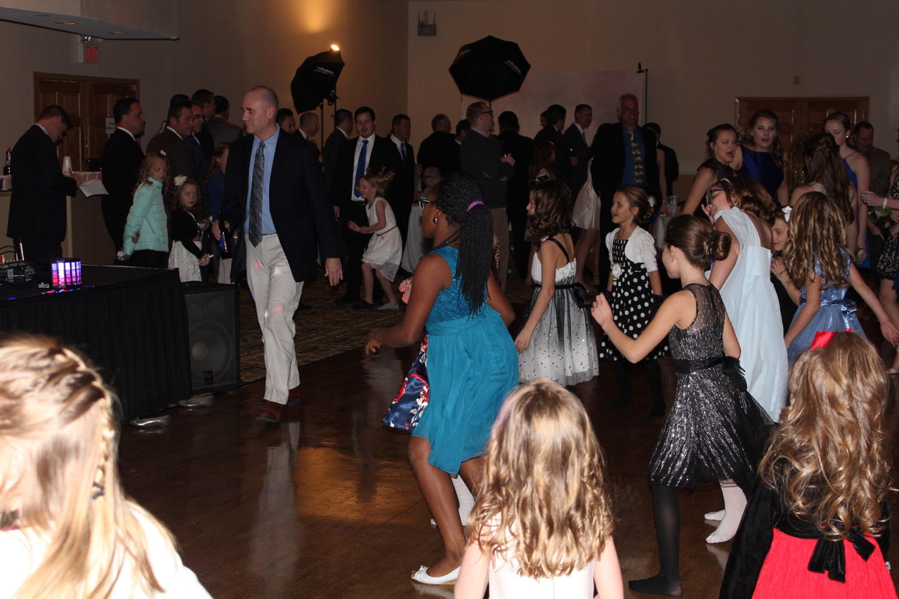 Father Daughter Dance – St. Paul School